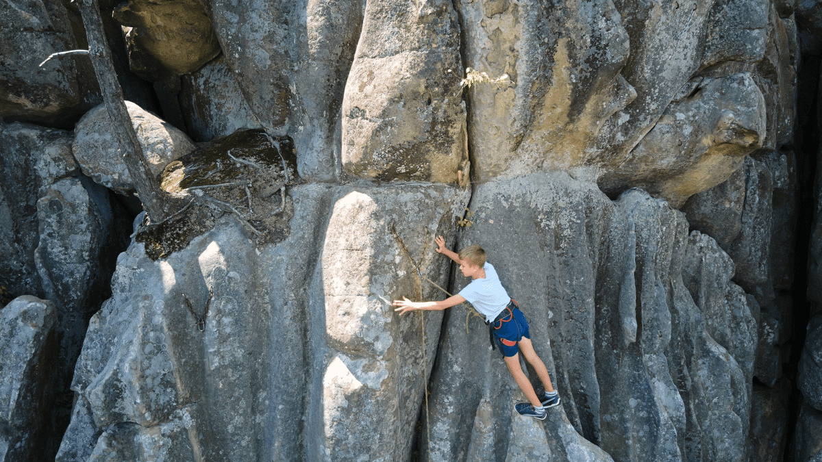 mnino-escalando - Best Of Web